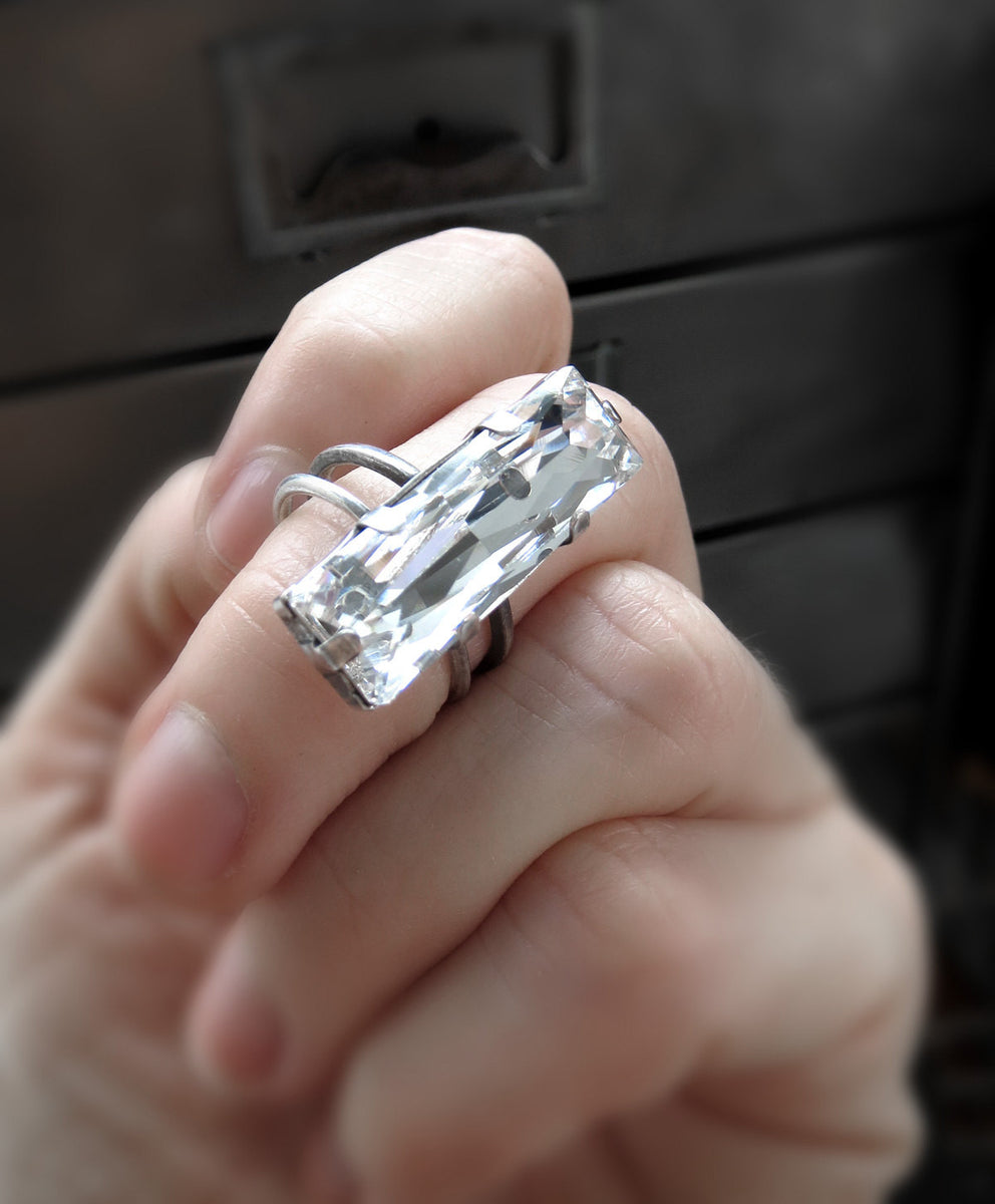 Modern Architectural Crystal Ring - Clear Crystal – ShySiren.com