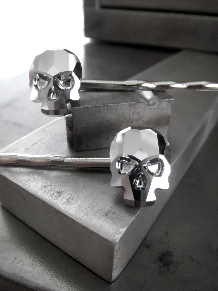 Crystal Skull Hair Bobby Pins, Metallic Chrome Silver Skulls – ShySiren.com